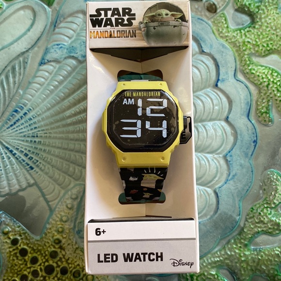 Star Wars | Accessories | Star Wars The Mandalorian Kids Led Watch ...